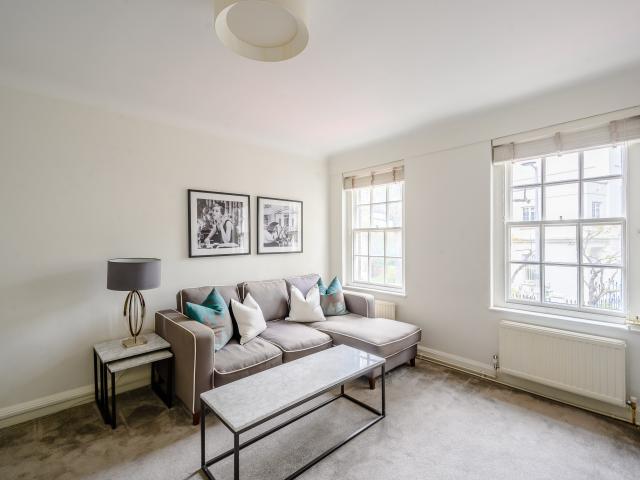 2 bed flat to rent
