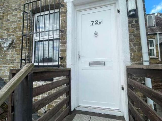 2 bed flat to rent
