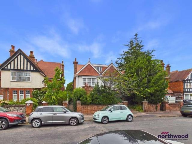 2 bed flat to rent