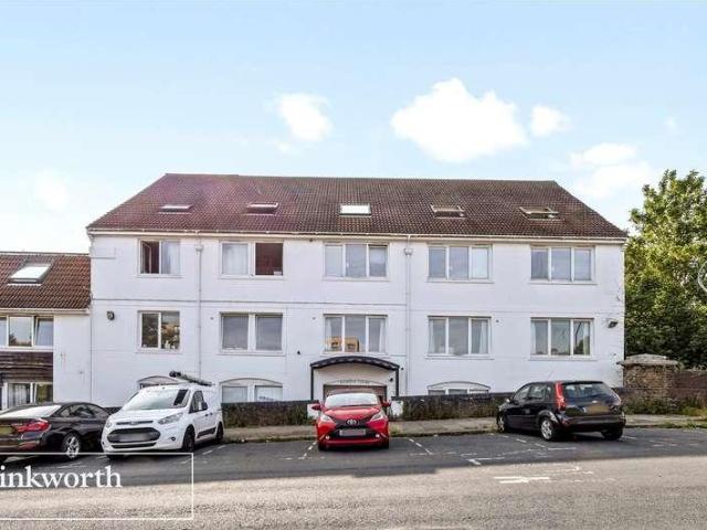 2 bed flat to rent