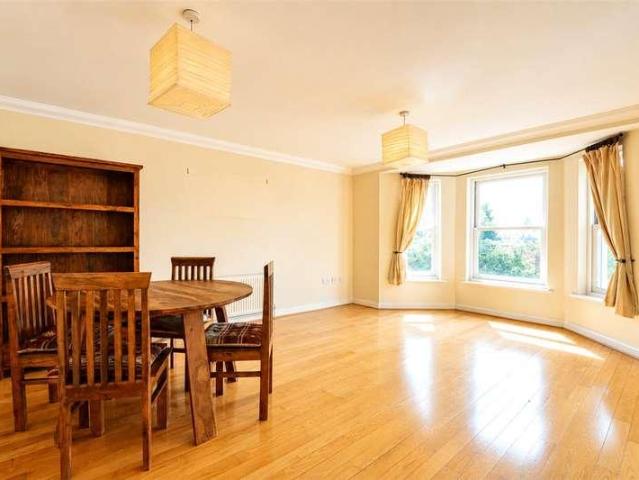 2 bed flat to rent