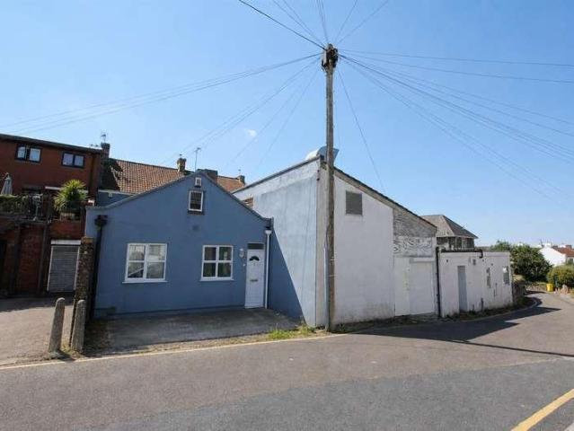 2 bed flat to rent