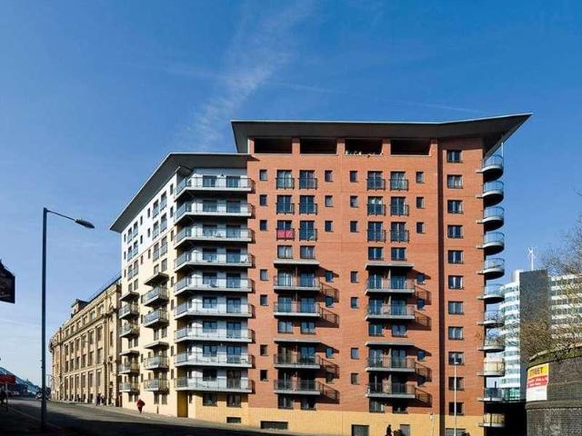2 bed flat to rent