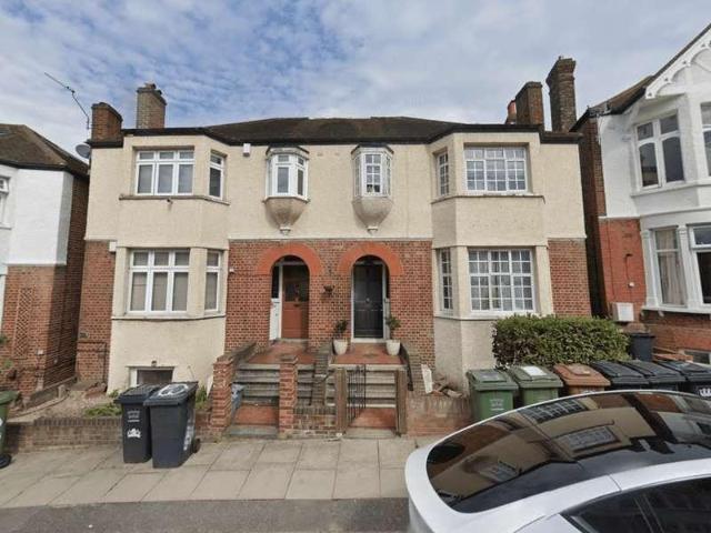 2 bed flat to rent