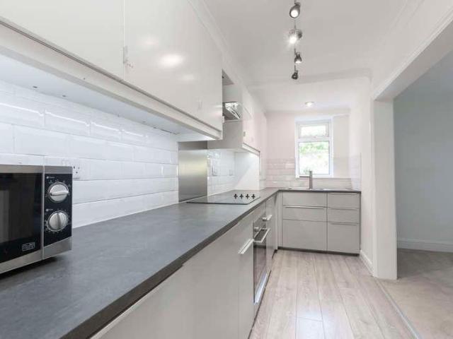 2 bed flat to rent