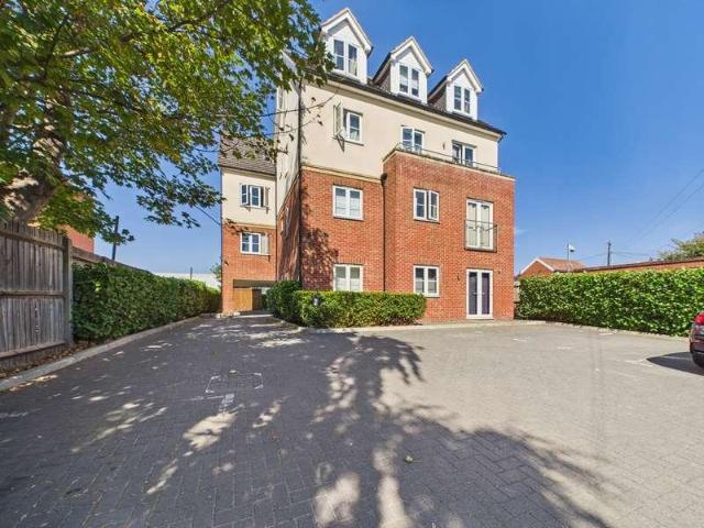 2 bed flat to rent