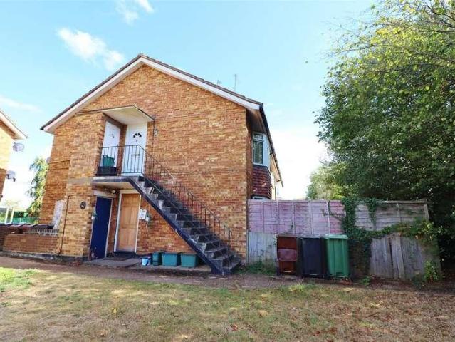 2 bed flat to rent