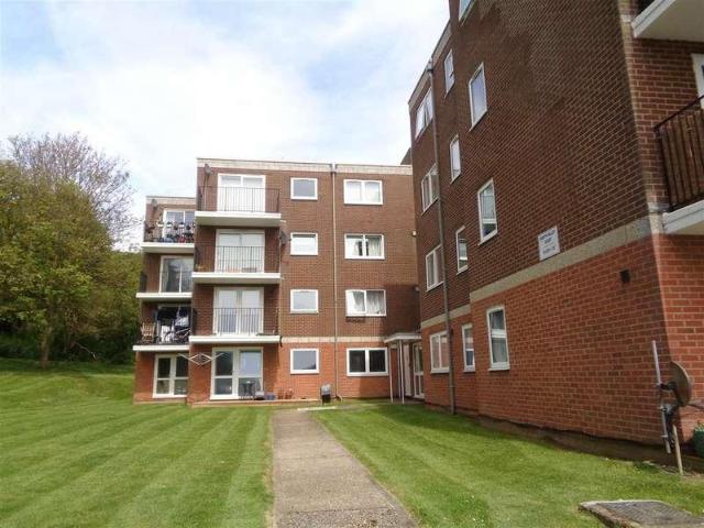 2 bed flat to rent