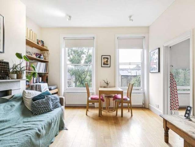 2 bed flat to rent