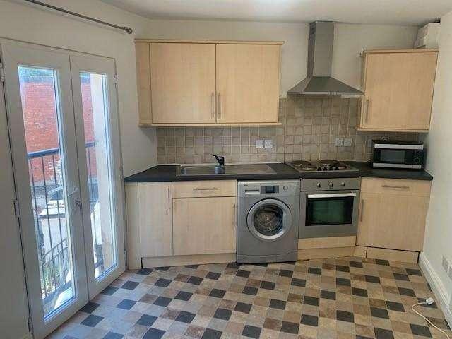 2 bed flat to rent