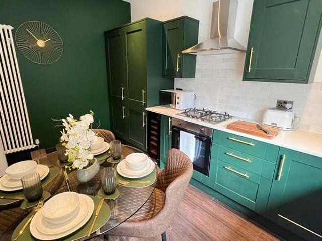2 bed flat to rent