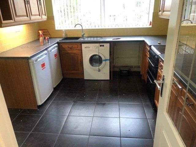 2 bed flat to rent