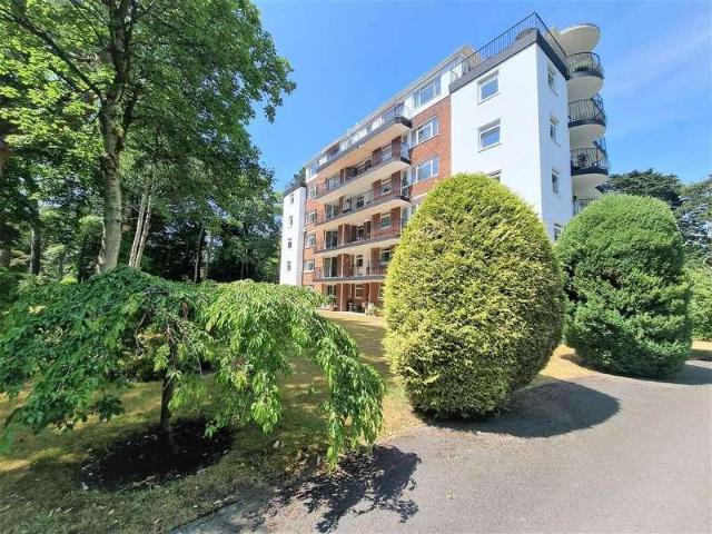 2 bed flat to rent