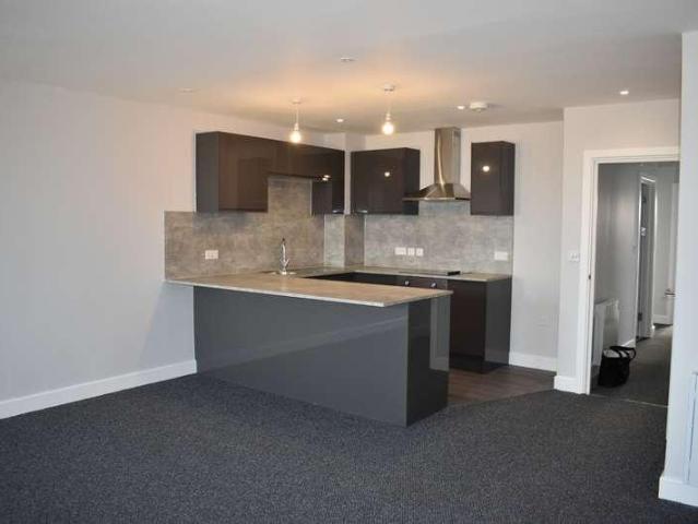 2 bed flat to rent