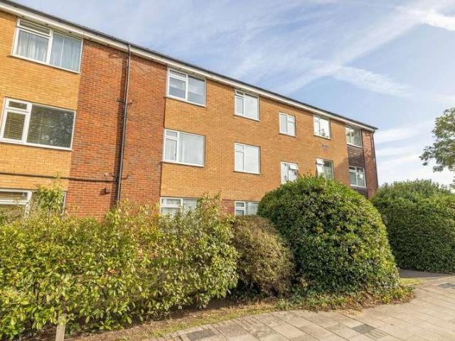 2 bed flat to rent