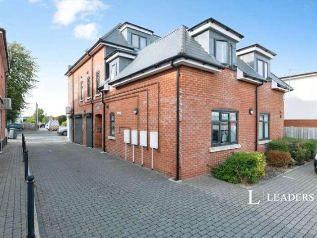 2 bed flat to rent