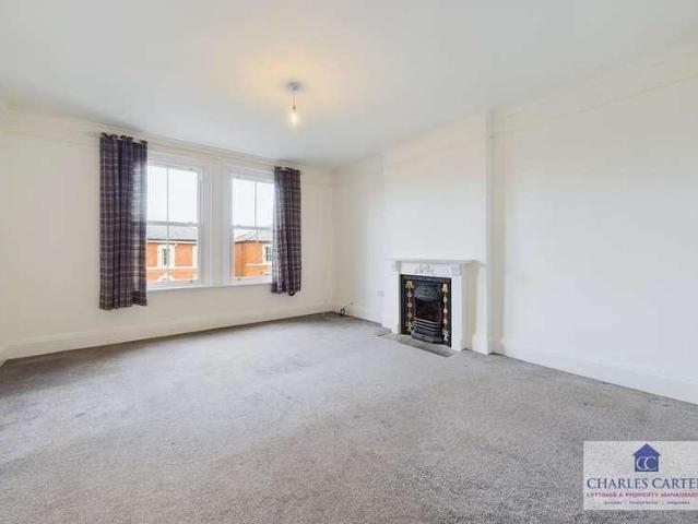 2 bed flat to rent