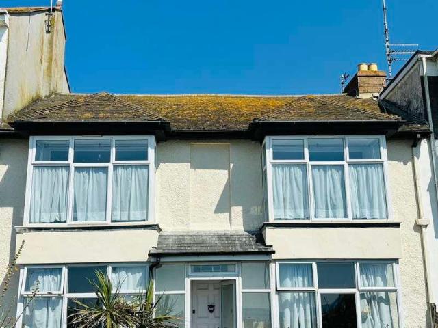 2 bed flat to rent