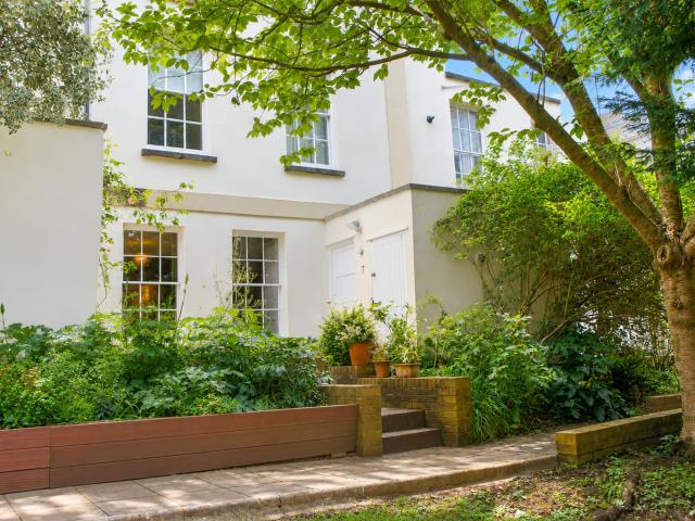 2 Bed Flat to rent