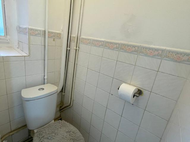 2 bed flat to rent Glendown House, London E8