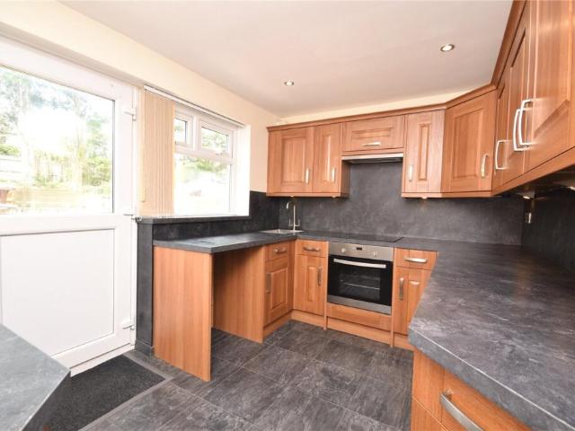 2 bed flat to rent Hexal Rd, London SE6