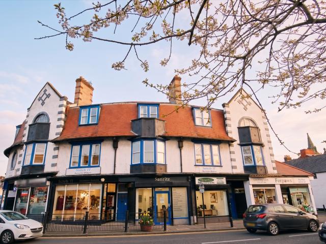 2 bed flat to rent in Church Road, Gosforth, NE3