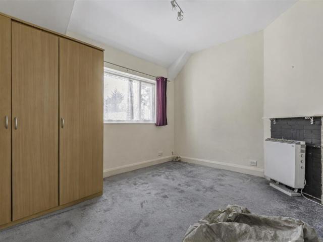 2 bed flat to rent in Clifford Avenue, East Sheen, London | James Anderson