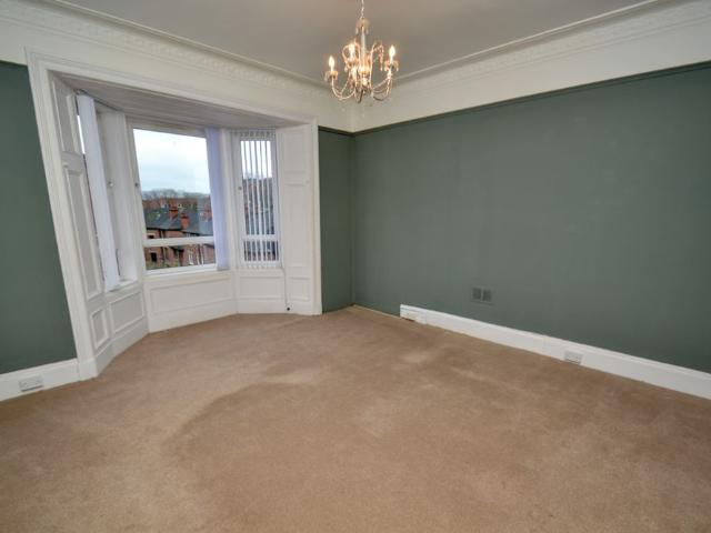 2 bed flat to rent in Battlefield, Glasgow, G42