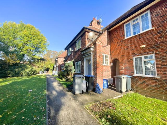 2 bed flat to rent in gooseacre lane, harrow, ha3