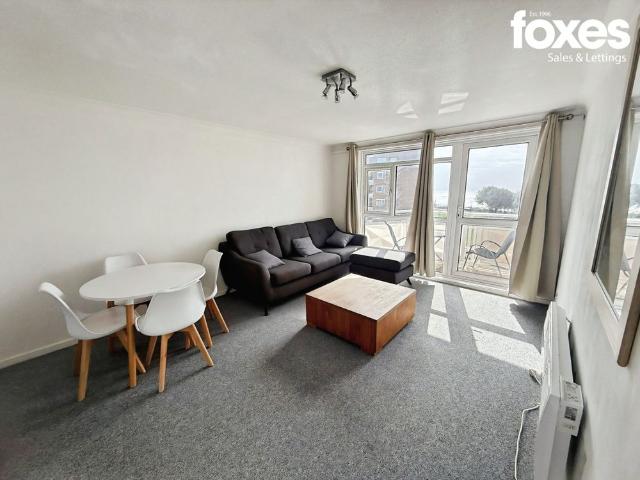 2 bed flat to rent in Elizabeth Court, Grove Road, Bournemouth, Dorset, BH1 3DU