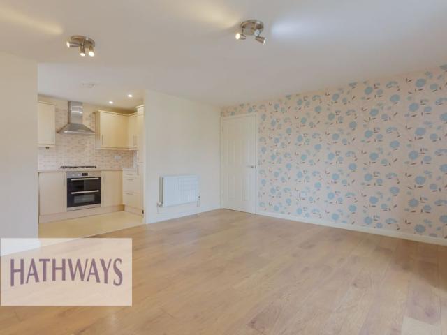 2 bed flat to rent in Flavius Close, Caerleon, NP18