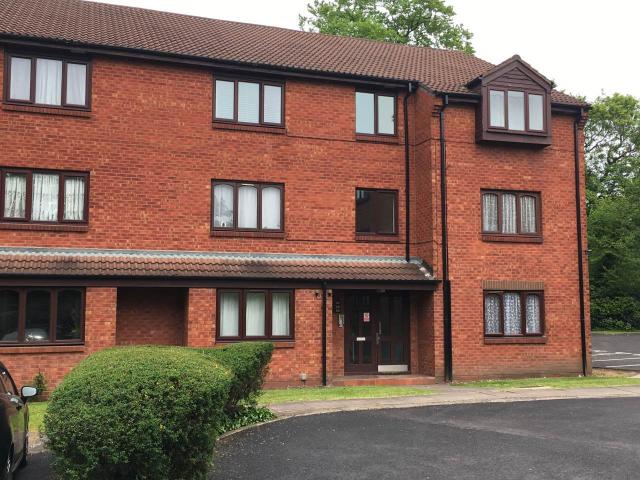 2 bed flat to rent in Knights Close, Erdington, B23