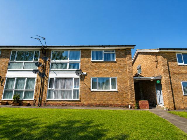 2 bed flat to rent in Orchard Green, Kenton, NE5