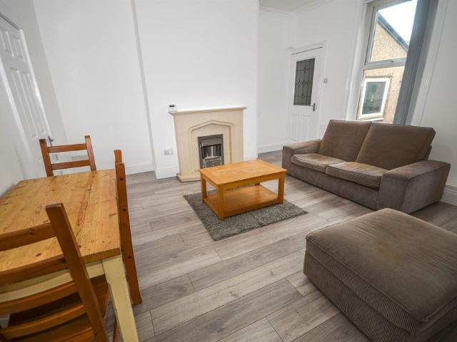 2 bed flat to rent in Marine Approach, South Shields, NE33