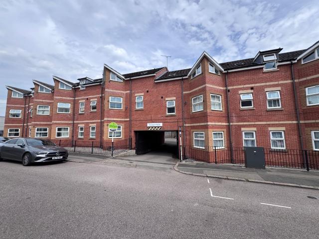 2 bed flat to rent in Shakleton Road, Consort Place, CV5