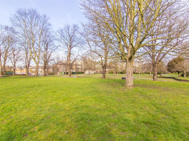 2 bed flat to rent in Sheen Lane, East Sheen, SW14 | James Anderson