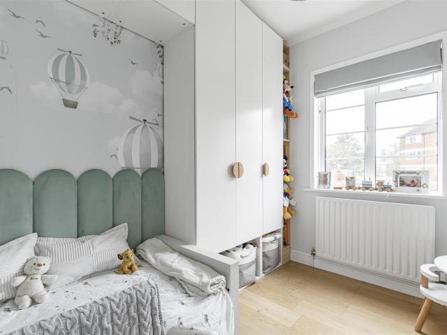 2 bed flat to rent in St. Leonards Court, East Sheen, SW14 | James Anderson