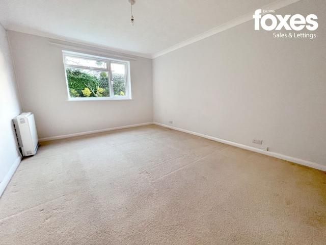 2 bed flat to rent in Summerlands, Princes Road, Ferndown, BH22 9JG