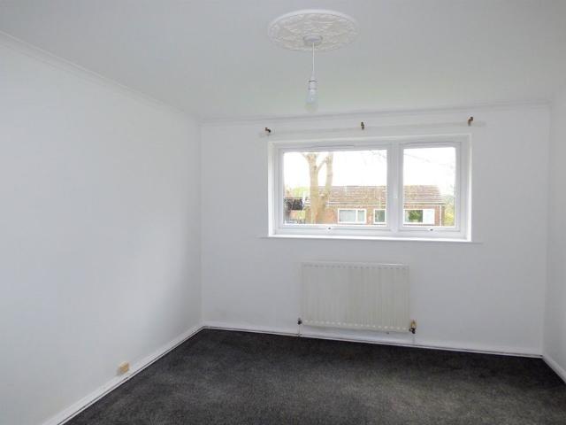 2 bed flat to rent in Portmeads Rise, Birtley, DH3
