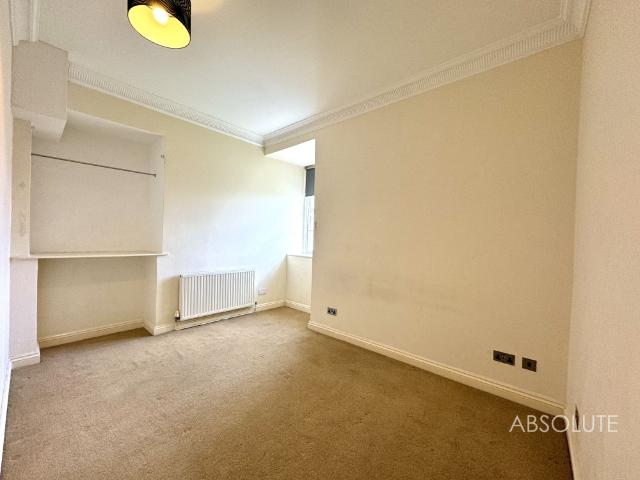 2 bed flat to rent in Quay Road, Customs Court Quay Road, TQ14