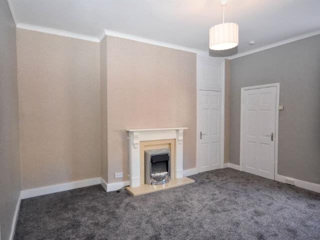 2 bed flat to rent in Roman Road, South Shields, NE33