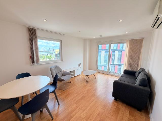 2 bed flat to rent in Rusholme Place, Devell House, M14