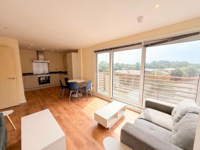 2 bed flat to rent in Rusholme Place, Devell House, M14