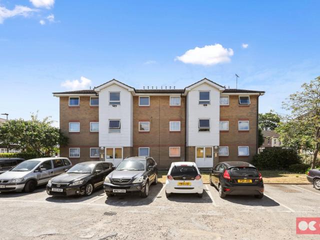 2 bed flat to rent in Wellington Road, EAST HAM E6