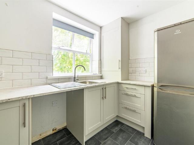 2 bed flat to rent in Westmorland Road, Newcastle Upon Tyne, NE4