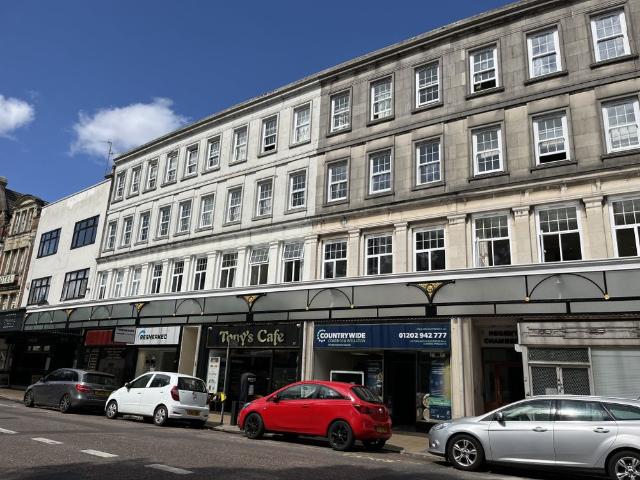 2 bed flat to rent in Westover Road, Bournemouth, BH1