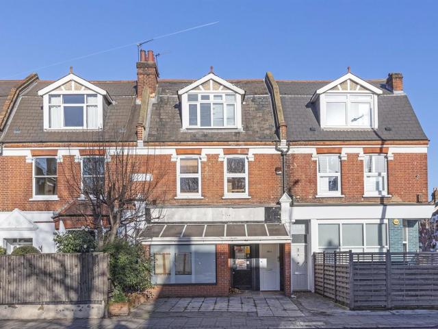 2 bed flat to rent in Upper Richmond Road West, East Sheen, SW14 | James Anderson