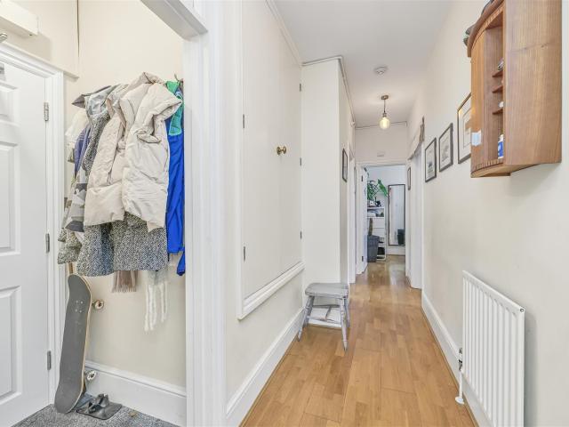 2 bed flat to rent in Upper Richmond Road West, East Sheen, SW14 | James Anderson