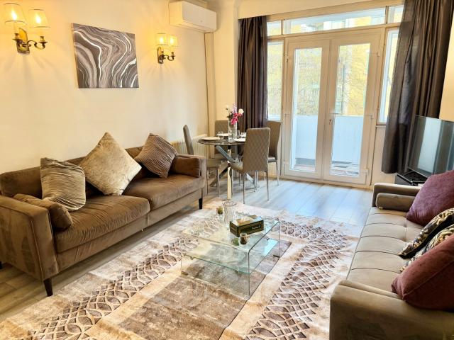 2 bed flat to rent Wallace Court Old Marylebone Road, London NW1