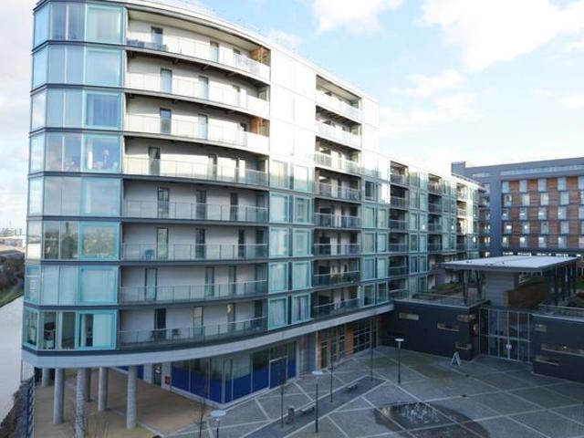 2 bed flat to rent Vantage Building, Hayes UB3